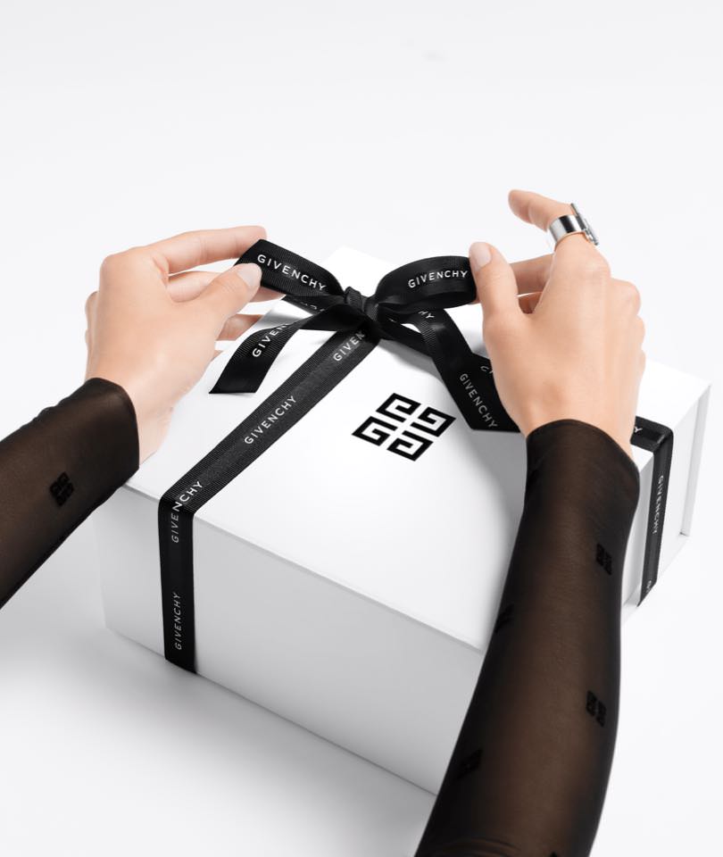 La Collection Particulière genderless fragrances | Givenchy Beauty