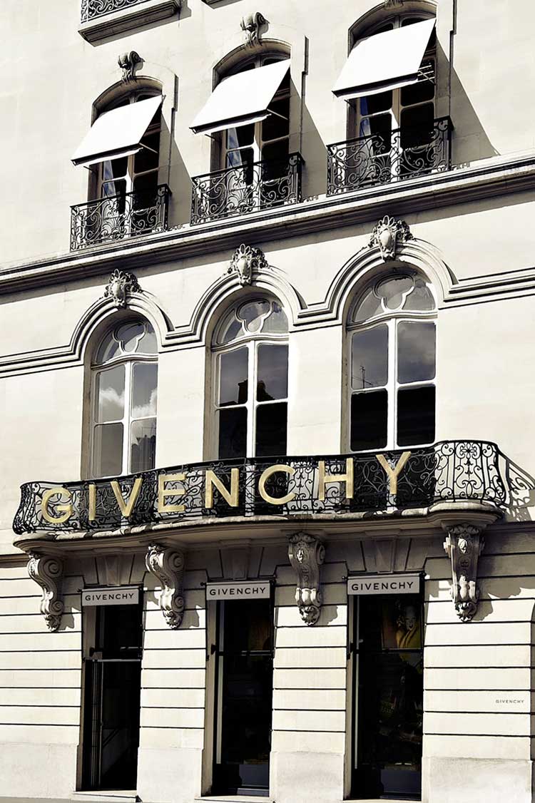 Maison ∷ GIVENCHY ∷ GIVENCHY